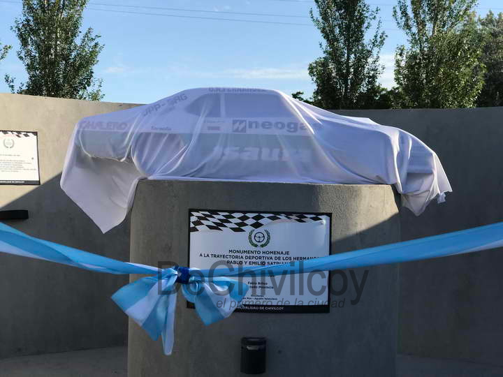 [VIDEO] Homenaje a la trayectoria deportiva de los hermanos Pablo y ...